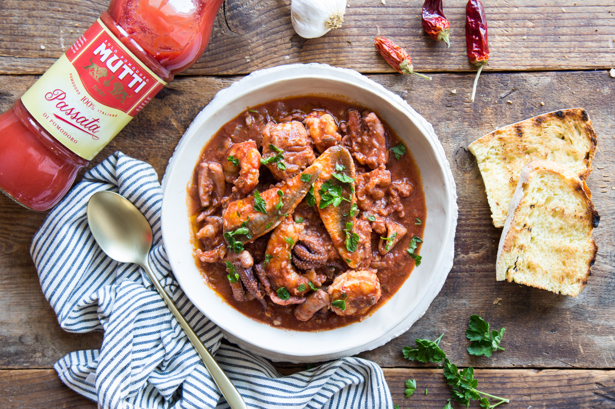 “Cacciucco” italian fish soup recipe | Mutti Recipe