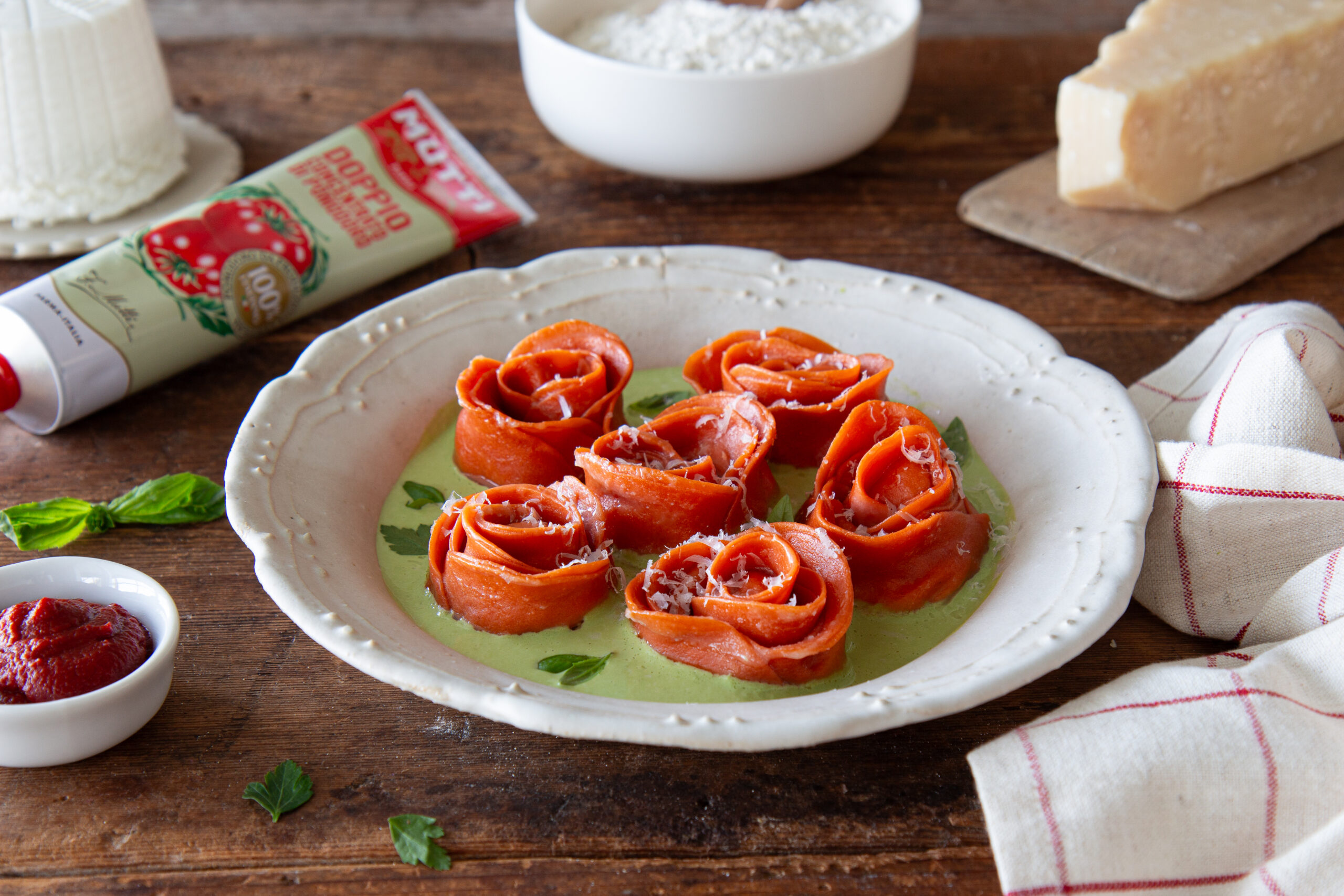 Rose di ravioli di San Valentino | Ricetta Mutti